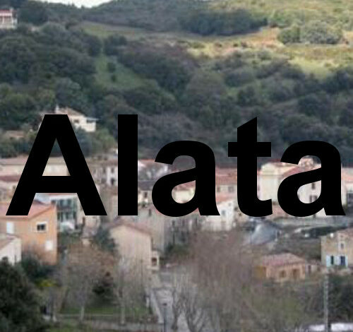 Alata, dominée par le château de la Punta à 600 mètres d’altitude