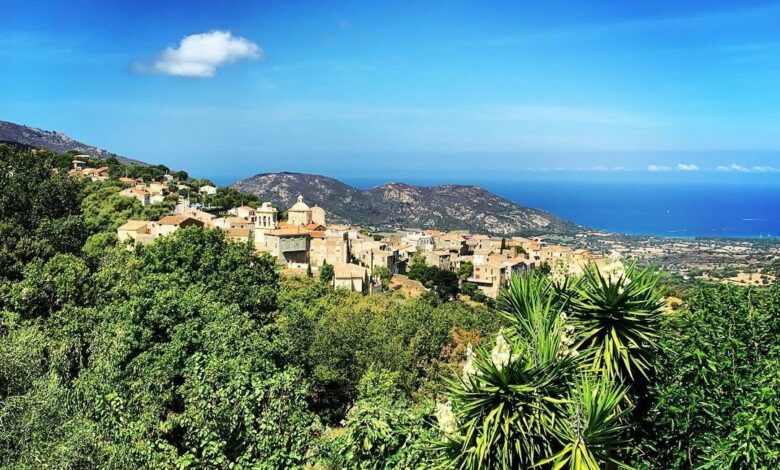 Découvrez le village de Cateri en Balagne
